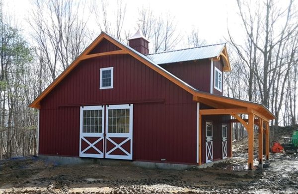 Keeping Old-World Charm Alive in Timber Frame Barns | Horizon Structures