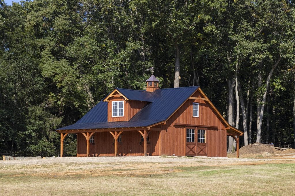 Deluxe Style Barn - Timber Wood High End Lofted Horse Barn
