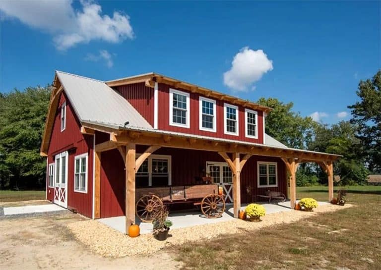 Mixing Horses and Vehicles: Practical Barn Design Tips | Horizon Structures